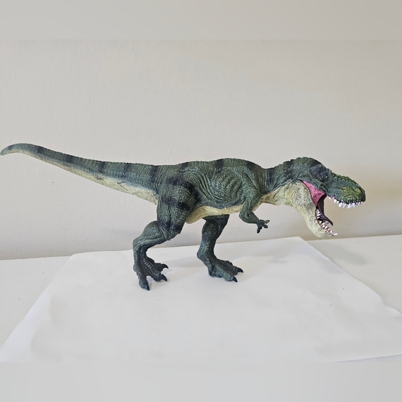 Papo | Toys | Papo Dinosaurs 5527 Green Runnig Trex With Movable Jaw ...